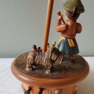 ANRI Thorens | Accents | Vintage Do Re Mi Music Box | Poshmark